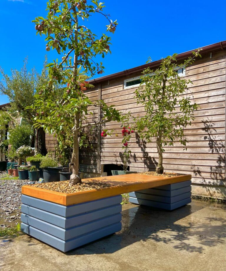 Contemporary Planter Bench - Blueberry Hill Design